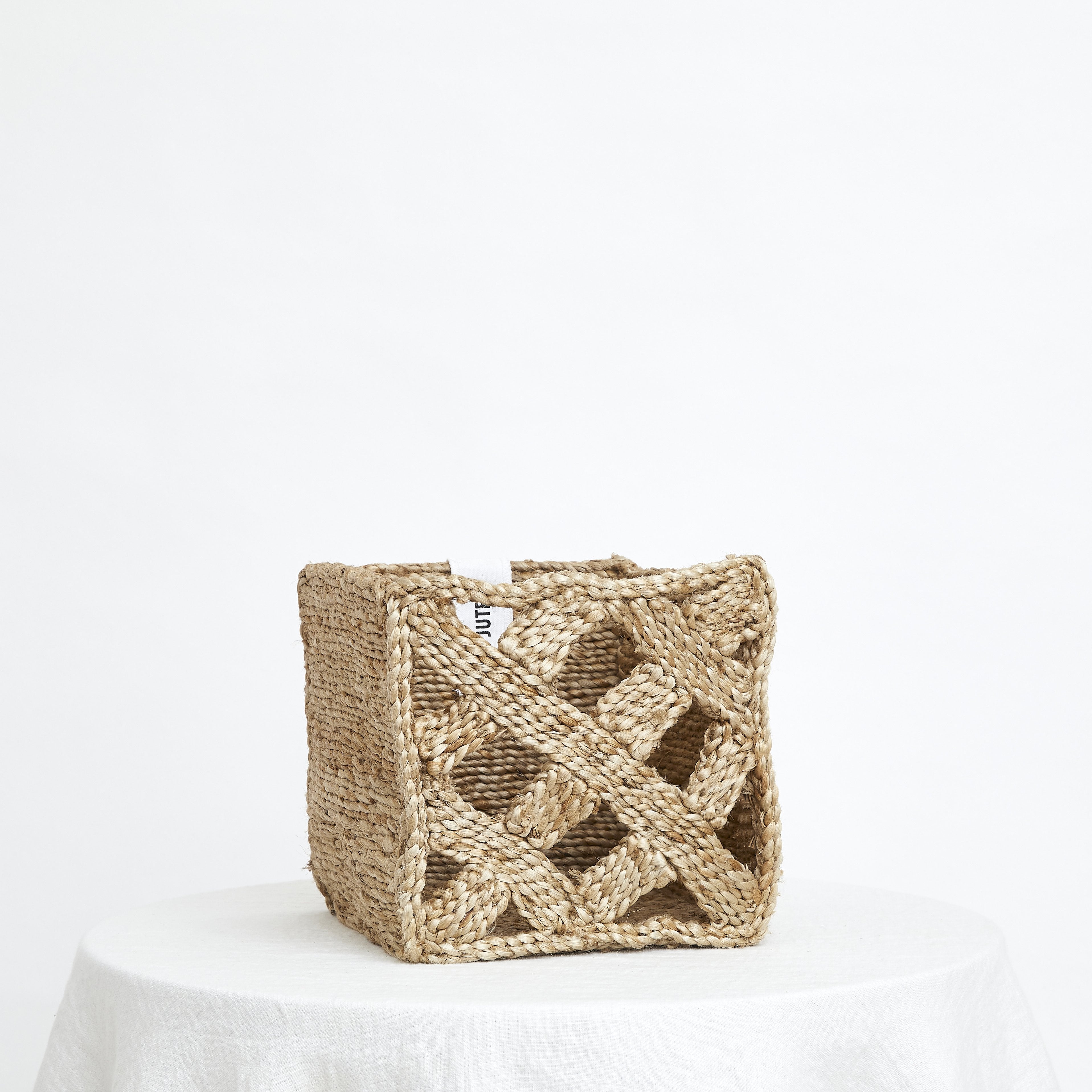 Criss Cross Cube Basket 25 – J'Jute USA